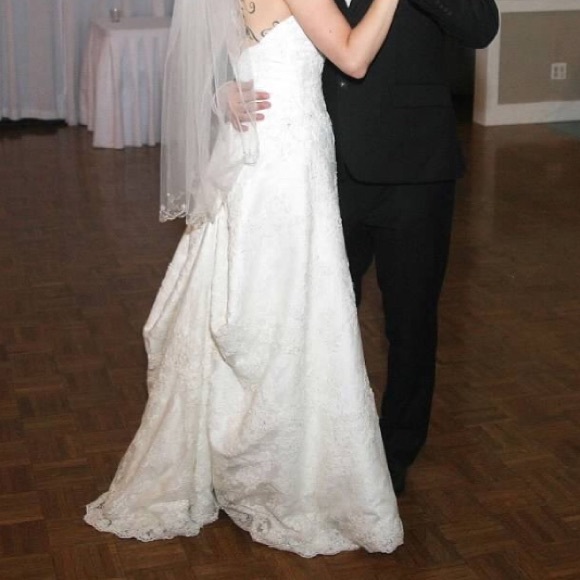 Alfred Angelo | Dresses | Alfred Angelo Sapphire Collection Wedding ...